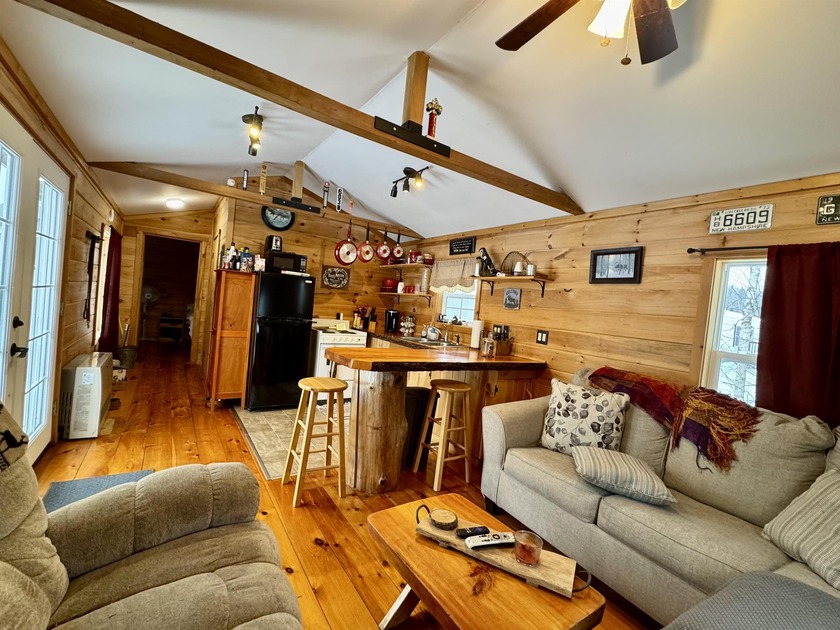 13 Darwin Drive, Stewartstown, NH 03597, 7090684