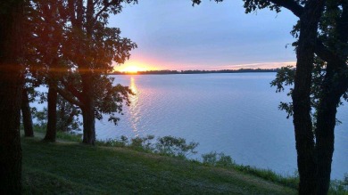 Iowa Lake Homes for Sale, Lakefront Real Estate