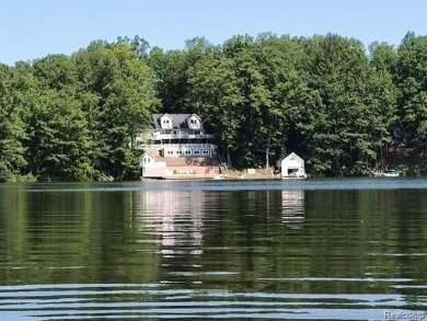 Eight Point Lake Homes for Sale Real Estate Lakefront Property MI