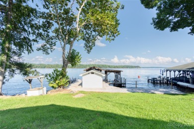 Lake Tillery Homes for Sale Real Estate Lakefront Property NC